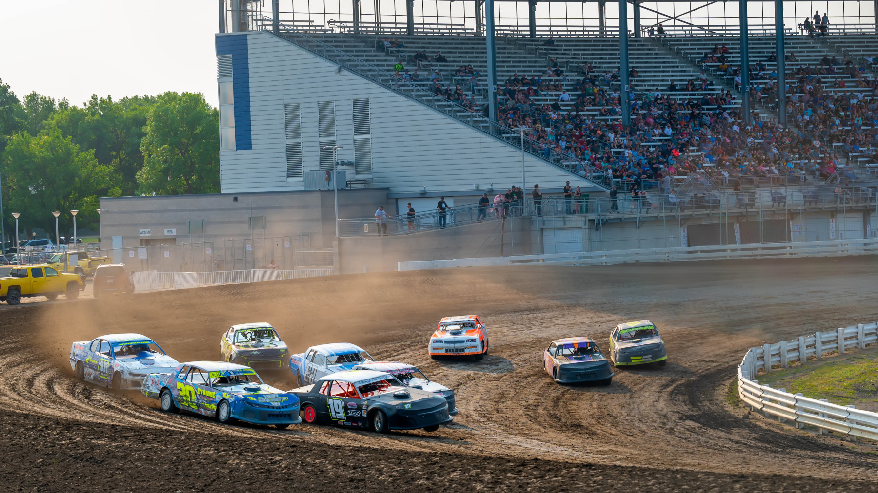 Nodak Speedway | Official North Dakota Travel & Tourism Guide